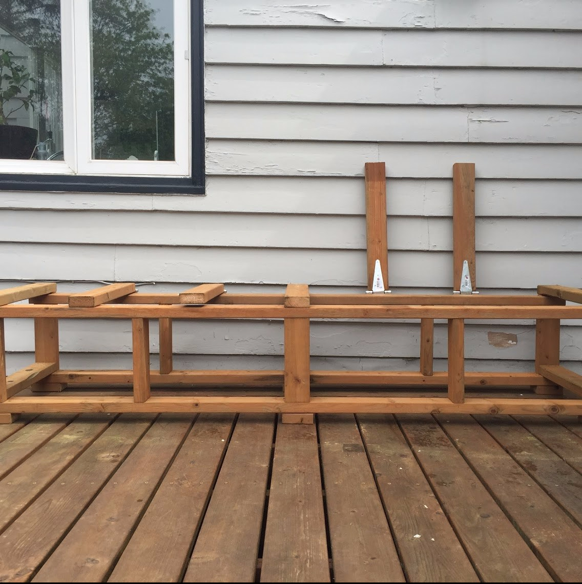 DIY : Outdoor Storage Bench – Better Remade